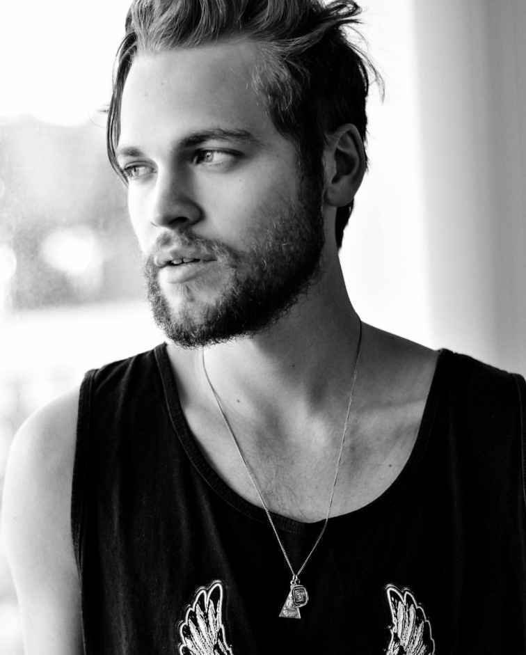 Alexander Calvert Age, Wife, Parents, Father, Height, Net Worth