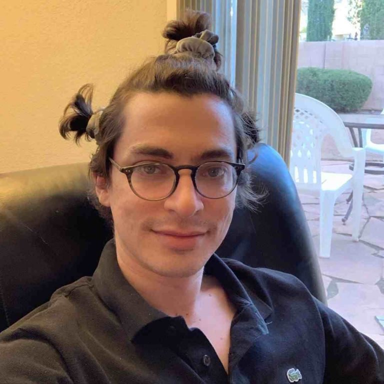 Adam Friedland Wiki, Age, Sister, Mother, College, Girlfriend, Net Worth