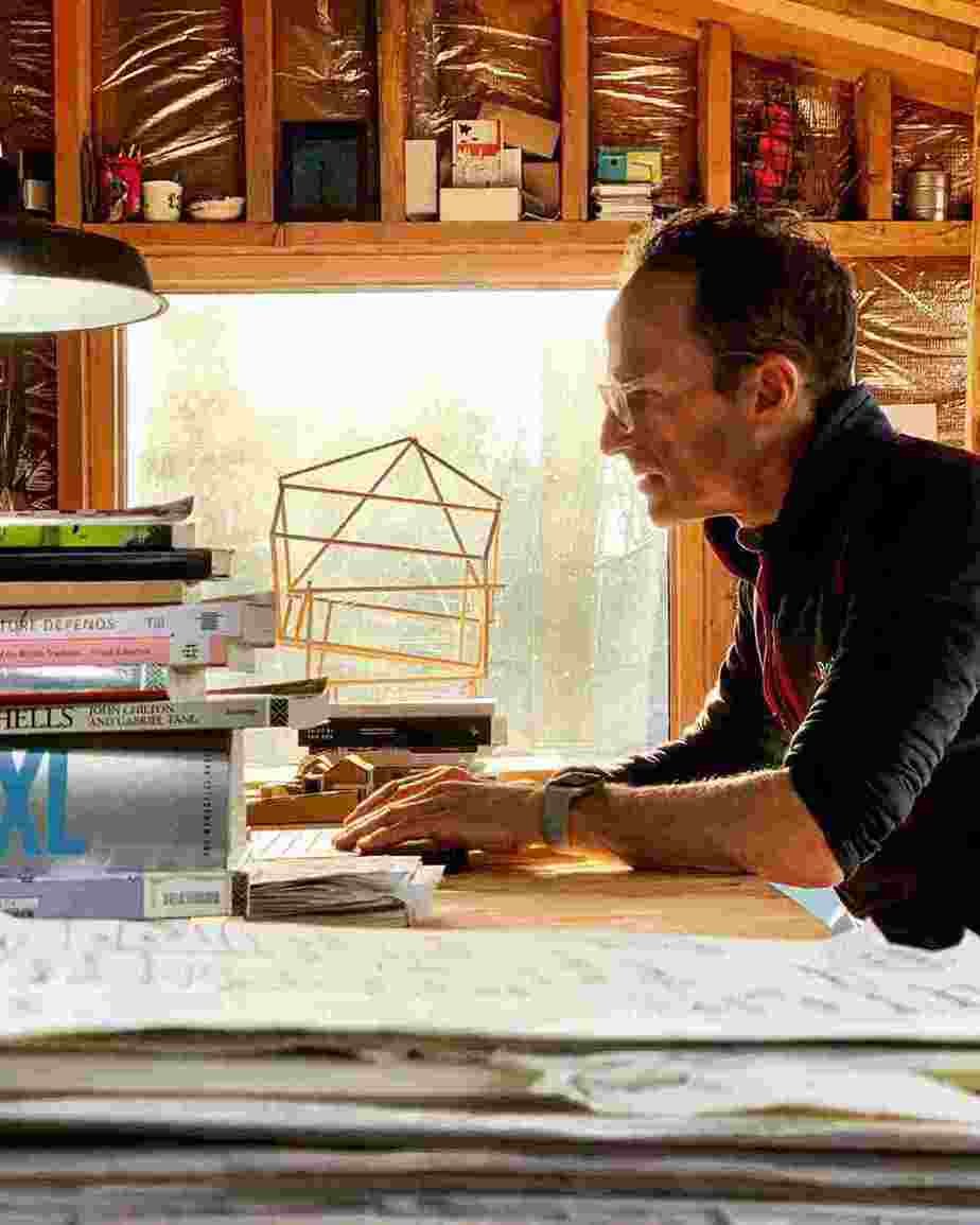 Piers Taylor Wiki, Age, Wife, Gay, House, Buildings, Partner, Family