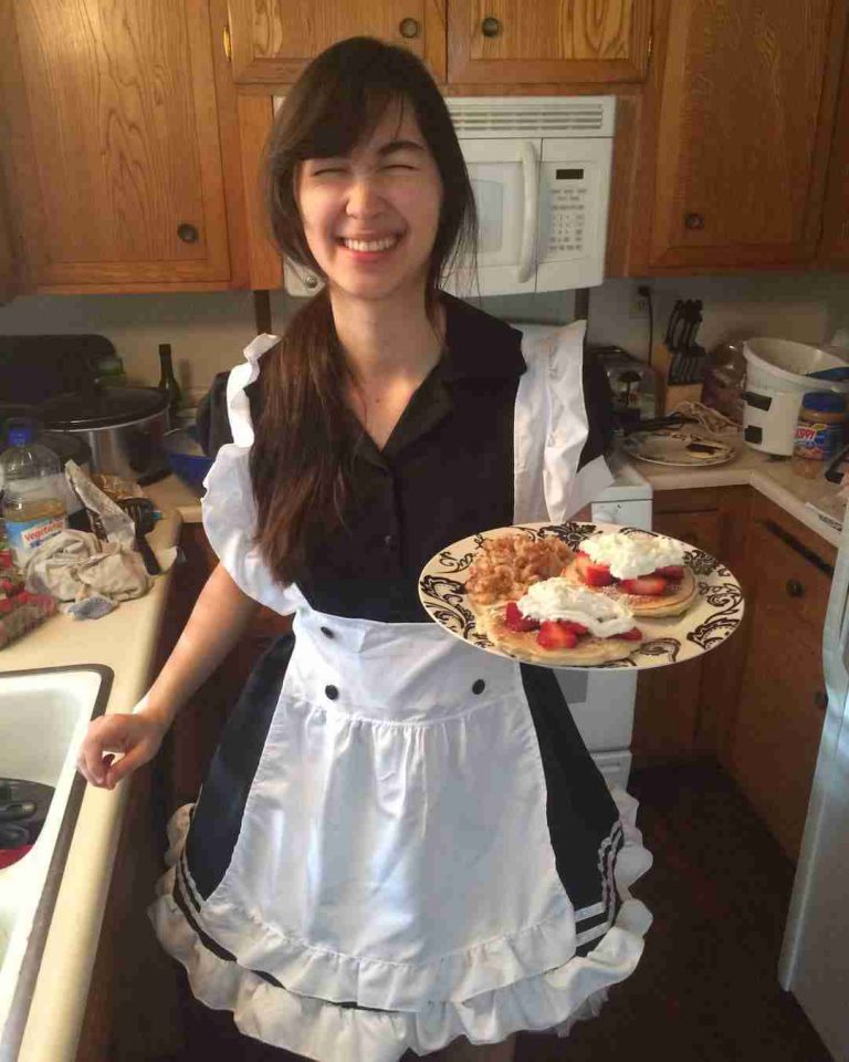 Ovilee May Wikipedia, Age, Net Worth, Height, Boyfriend, Bio